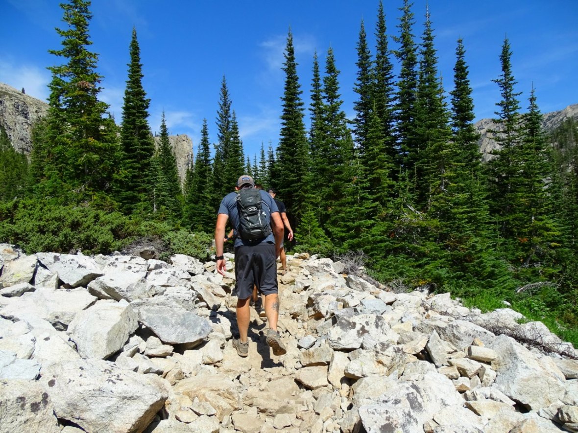 Hike to Alice Lake – Stanley, Idaho – 33andfree