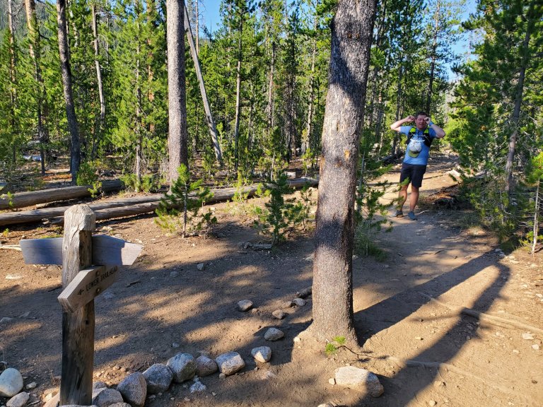 Hike to Imogene Lake via Hell Roaring Trail – 33andfree