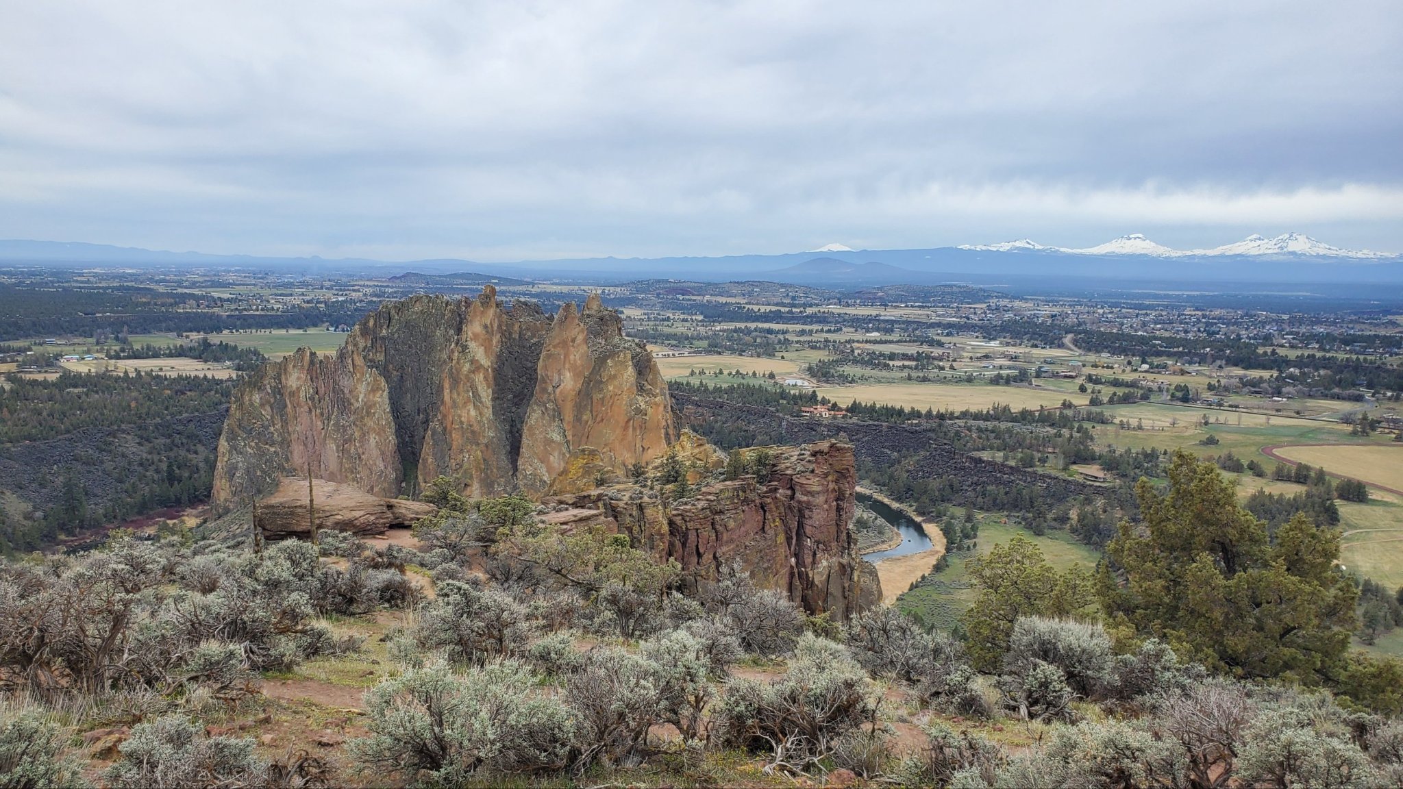 The Best Hiking in Bend, Oregon – 33andfree
