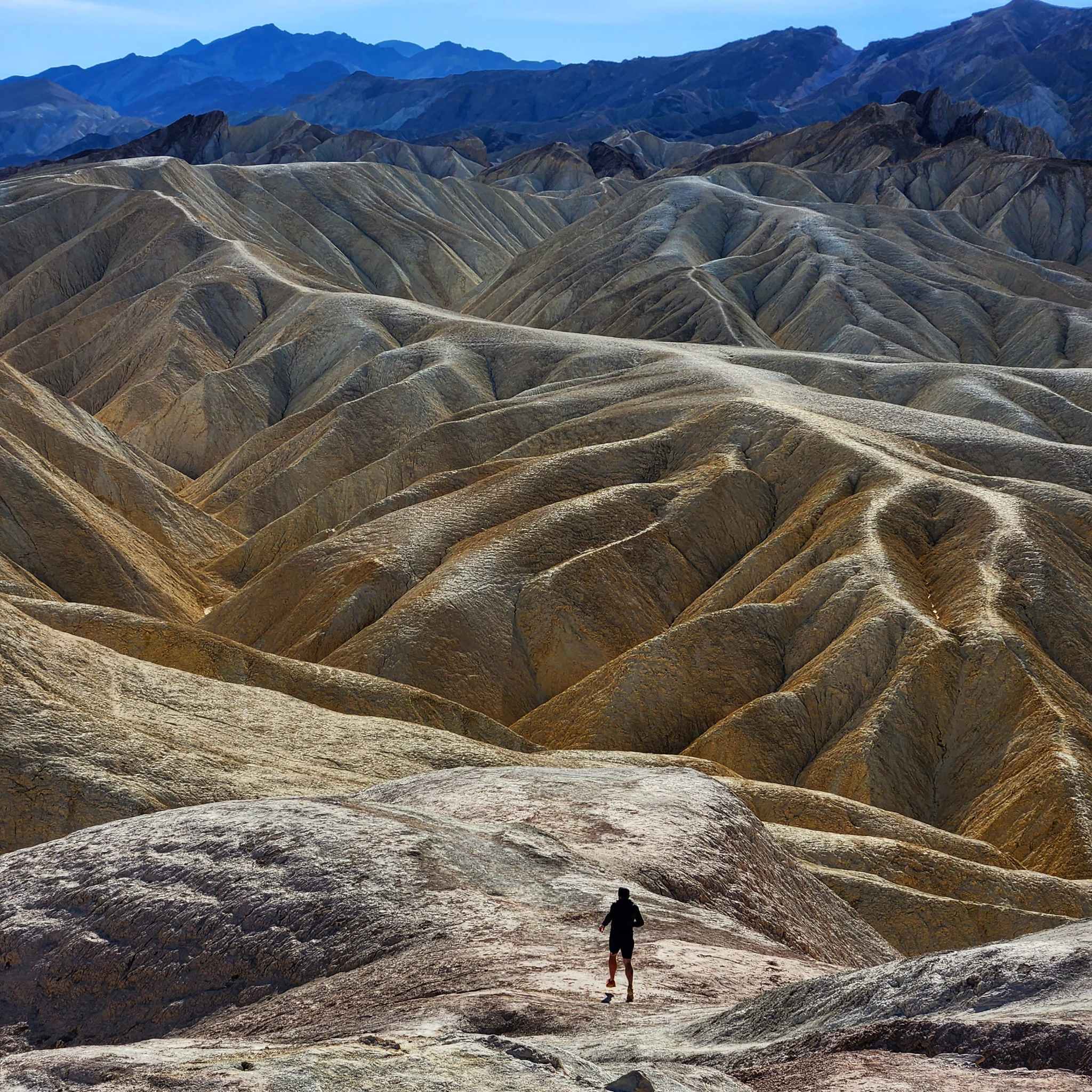 Explore Death Valley National Park – 33andfree