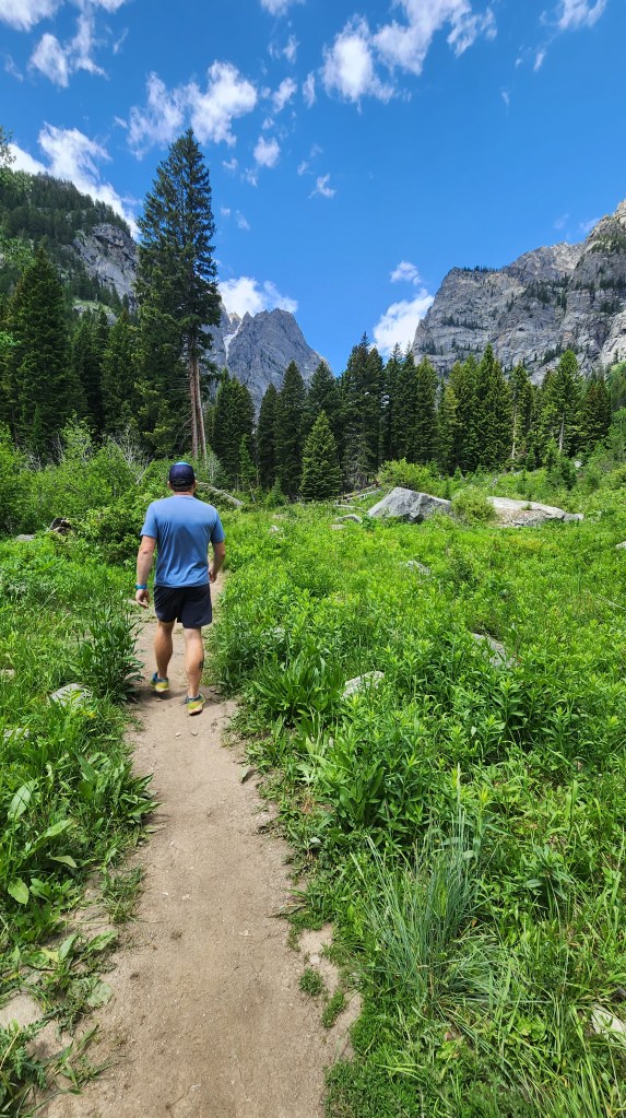 Hike Phelps Lake Loop Trail in Grand Teton National Park – 33andfree