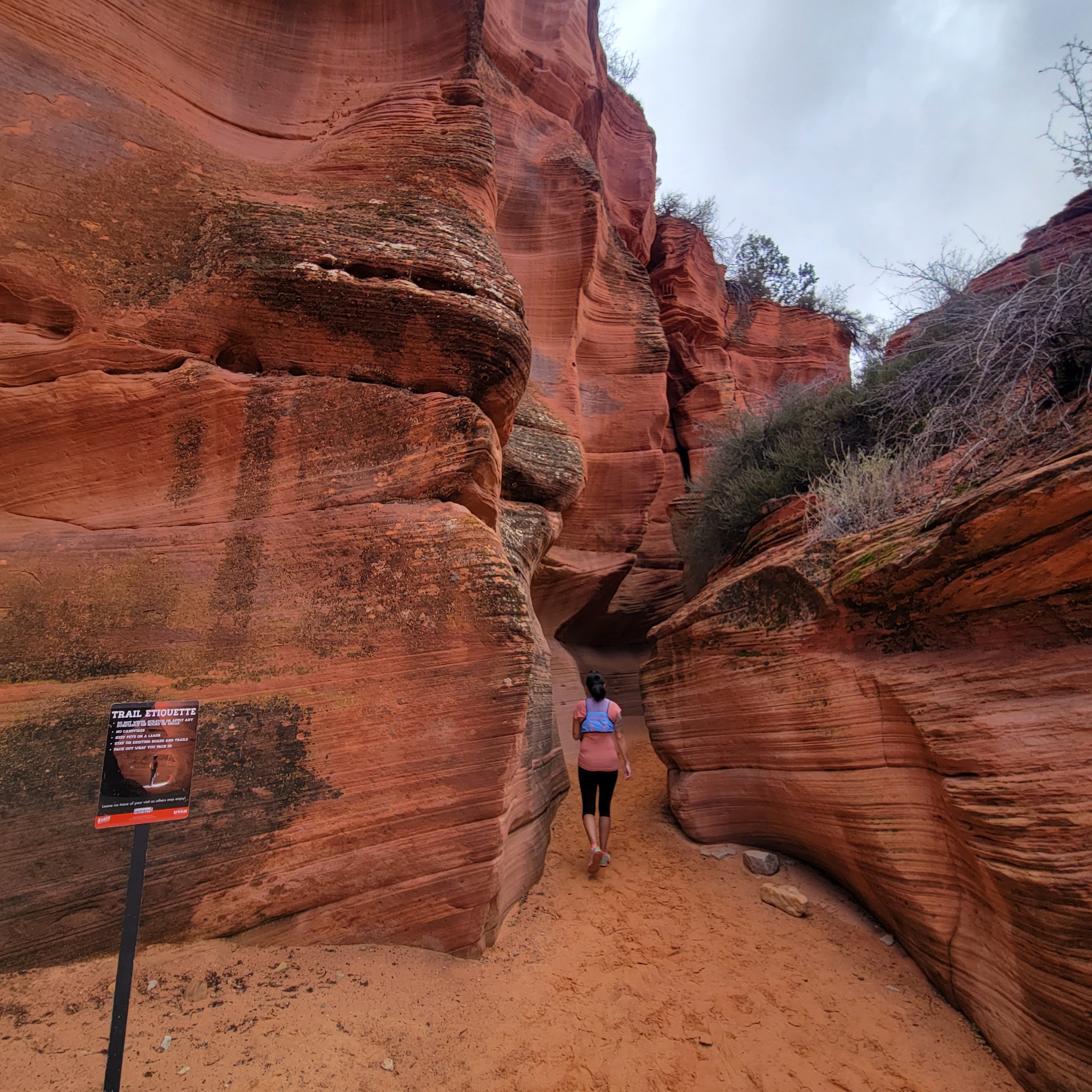 Hike Red Canyon Slot via Peak a Boo Staging Area in Kanab – 33andfree