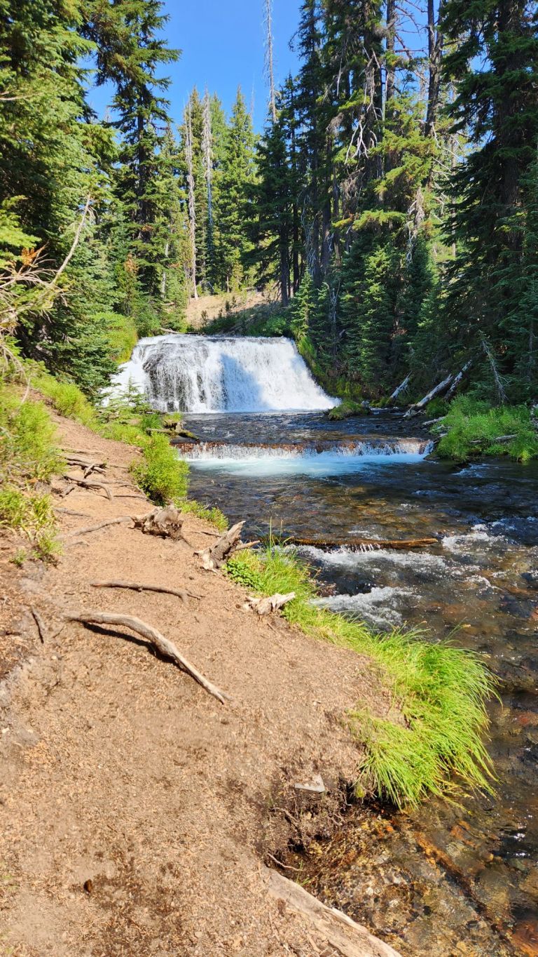 The Best Hiking in Bend, Oregon – 33andfree