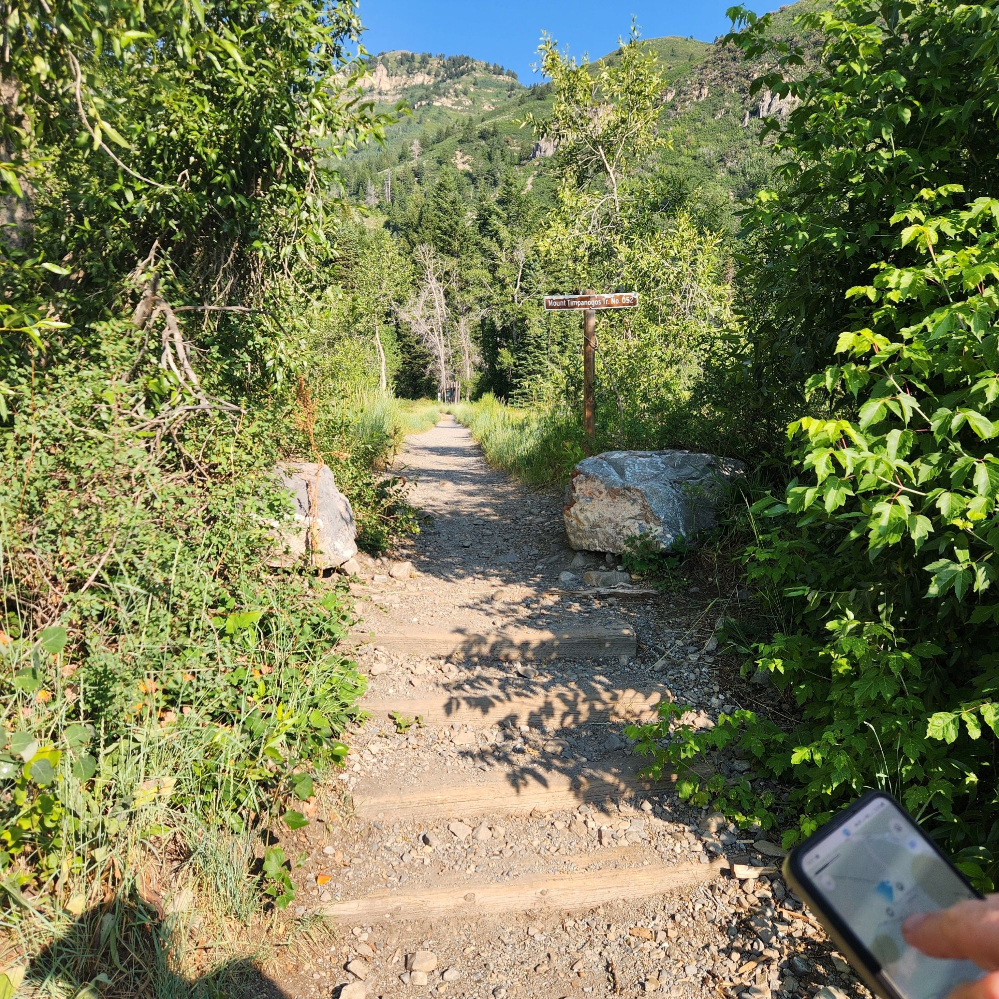 Hike to Emerald Lake via Mount Timpanogos Trail in Utah – 33andfree