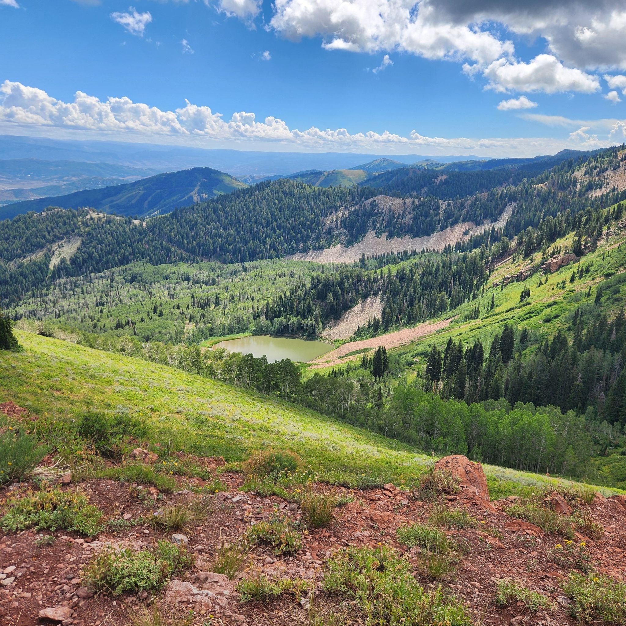 Hike to Desolation Lake via Mill D North Fork Trail, Utah – 33andfree