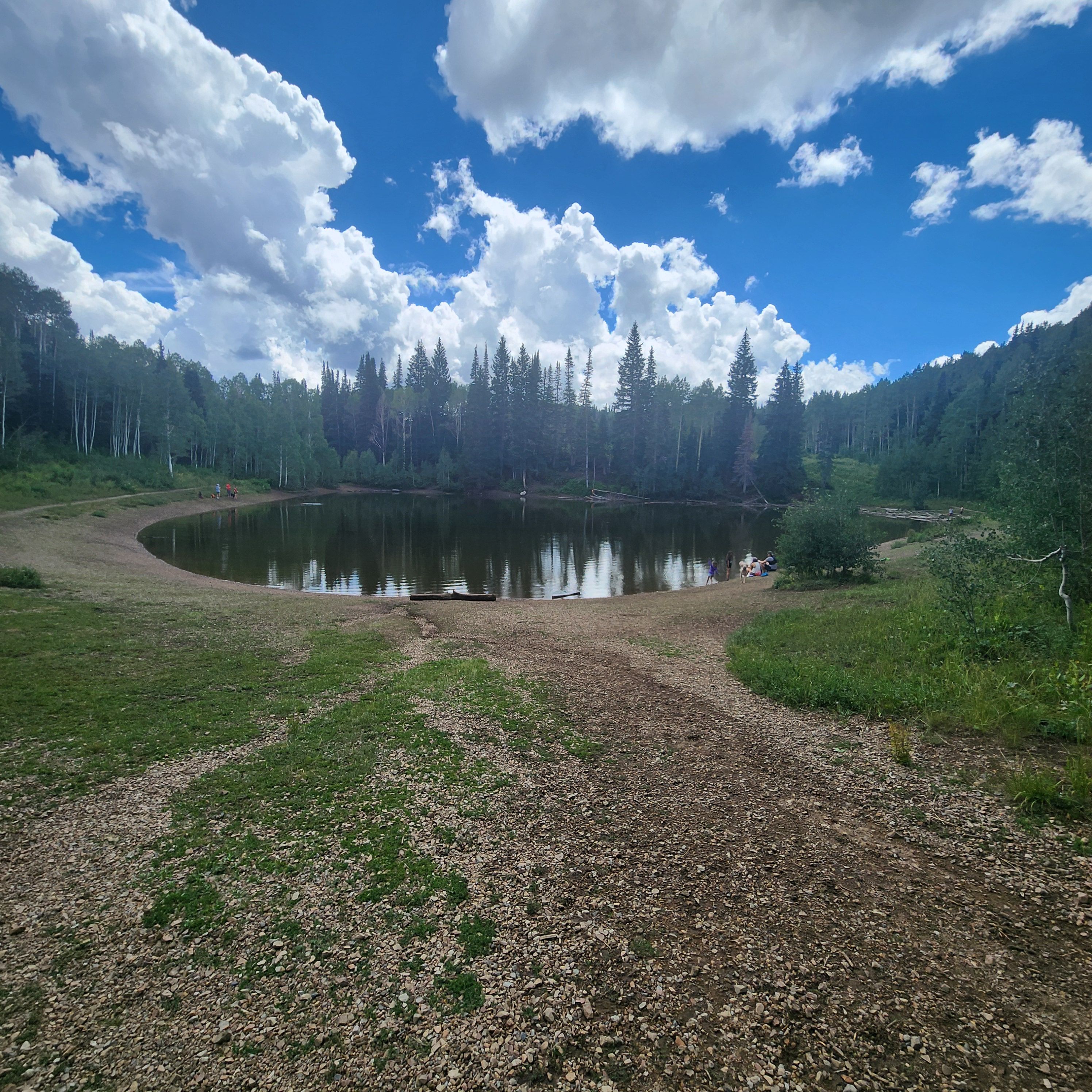 Hike to Desolation Lake via Mill D North Fork Trail, Utah – 33andfree